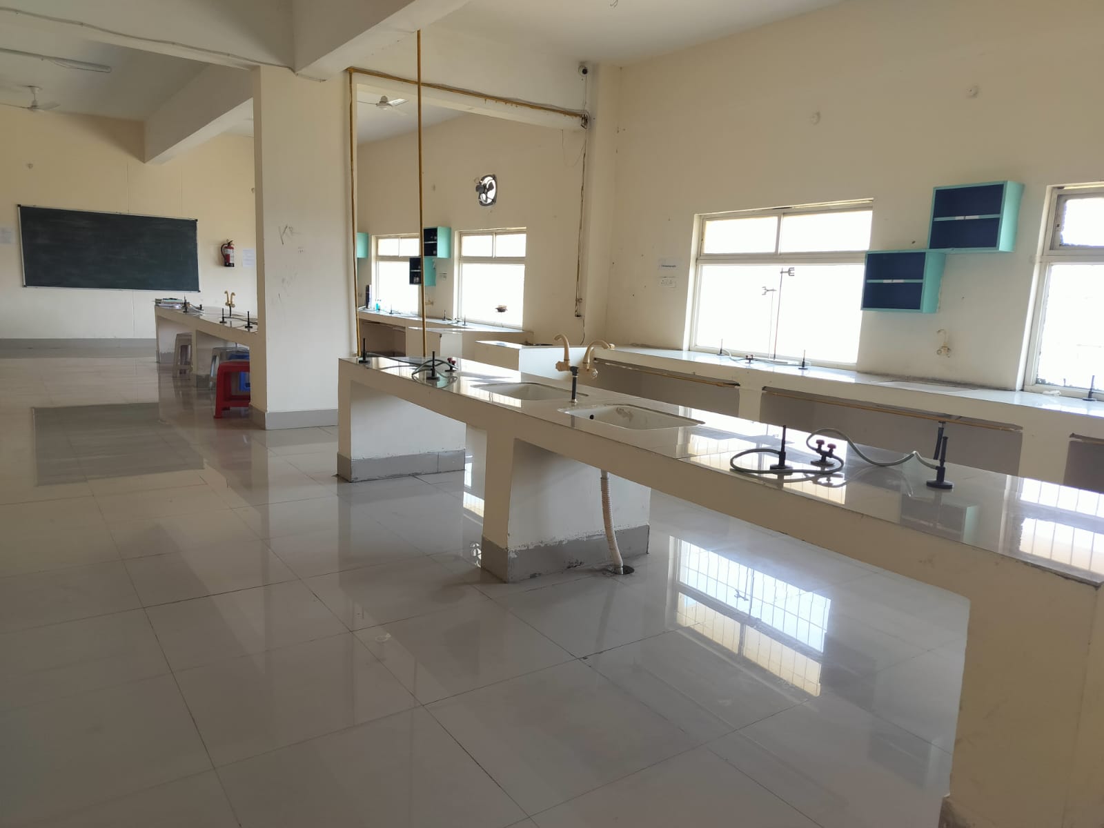 Laboratory - NRI GLOBAL DISCOVERY SCHOOL